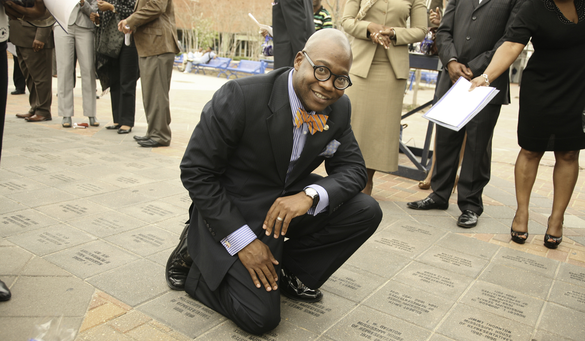 Black Senator: 'Appalled' at Bryant's 'Confederate' Proclamation, Take ...
