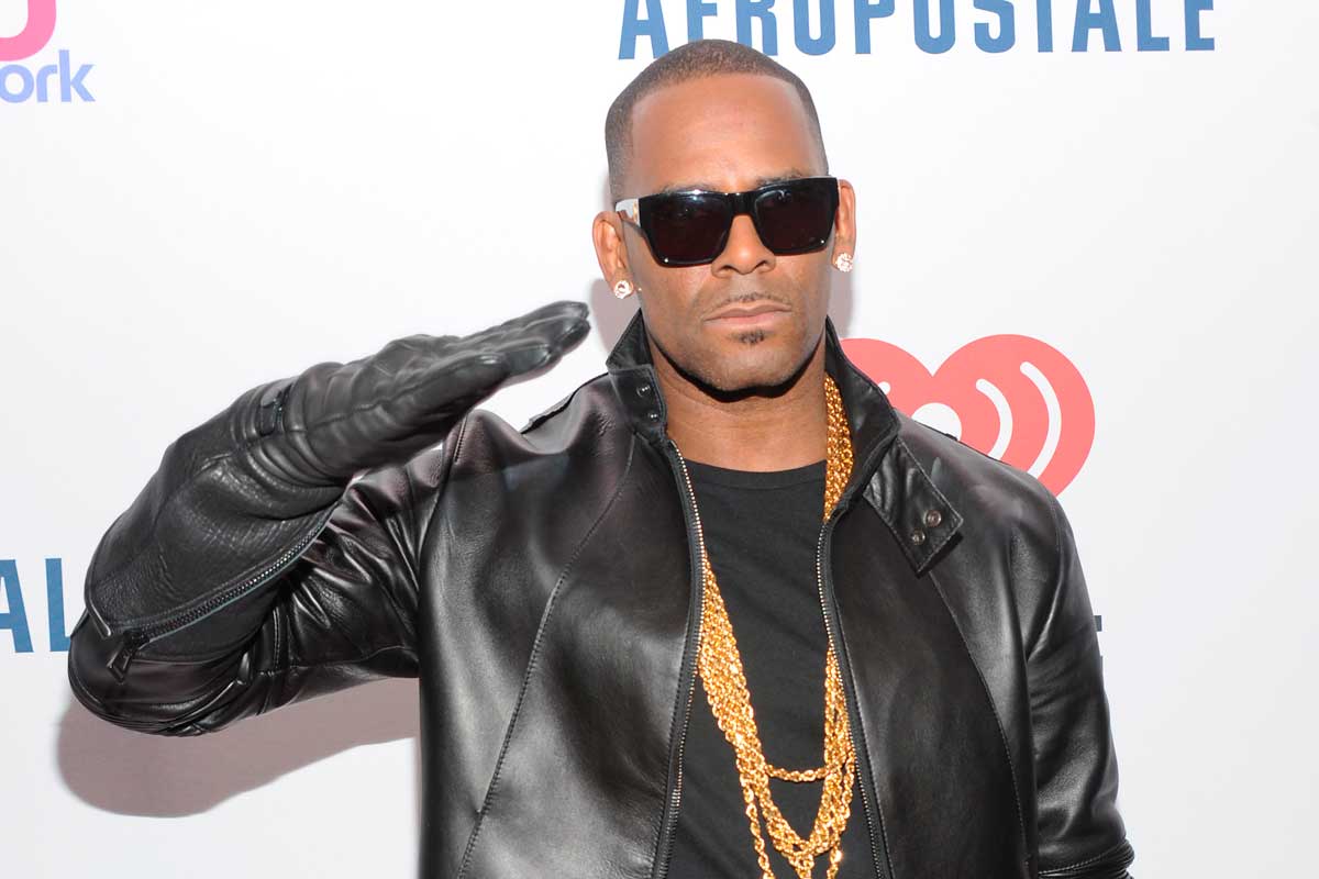 R. Kelly Charged With 10 Counts of Aggravated Sexual Abuse ...