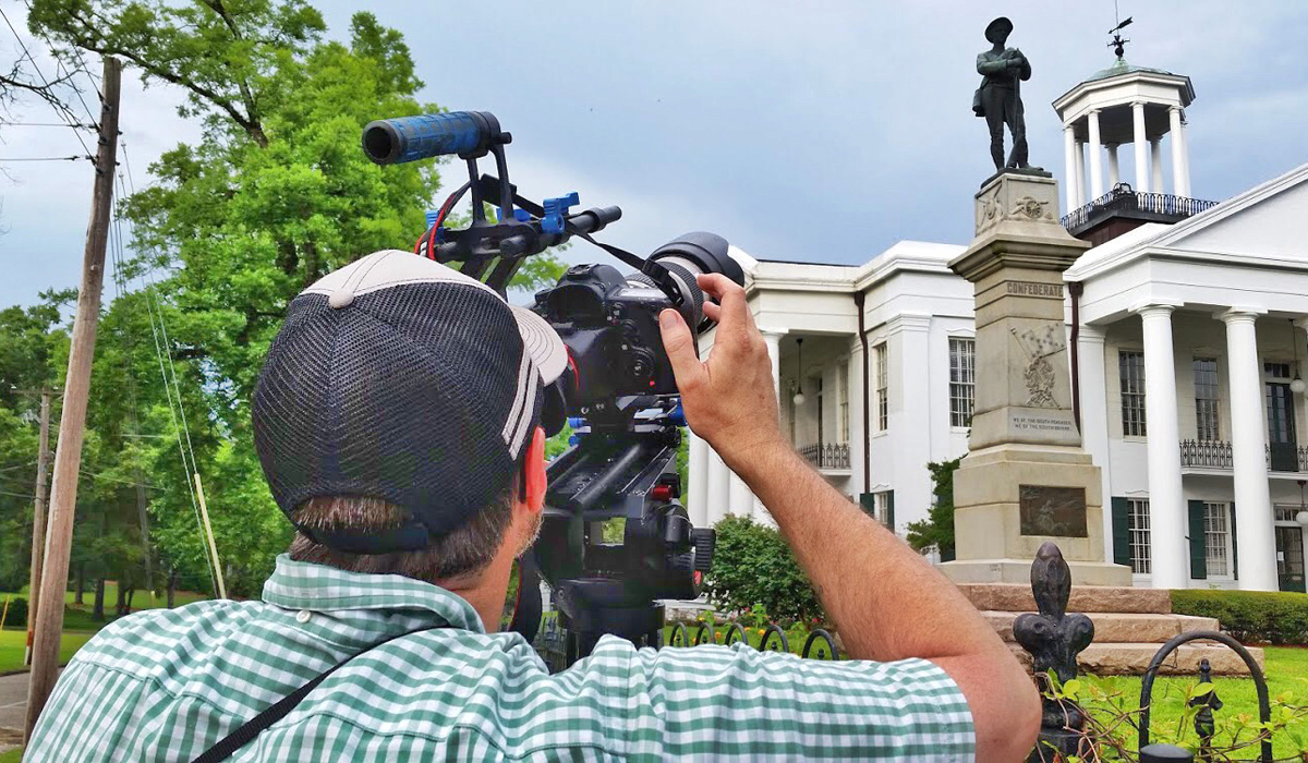 ‘Dear Johnny Reb,’ an Anti-Love Letter to Confederate Memorials in ...