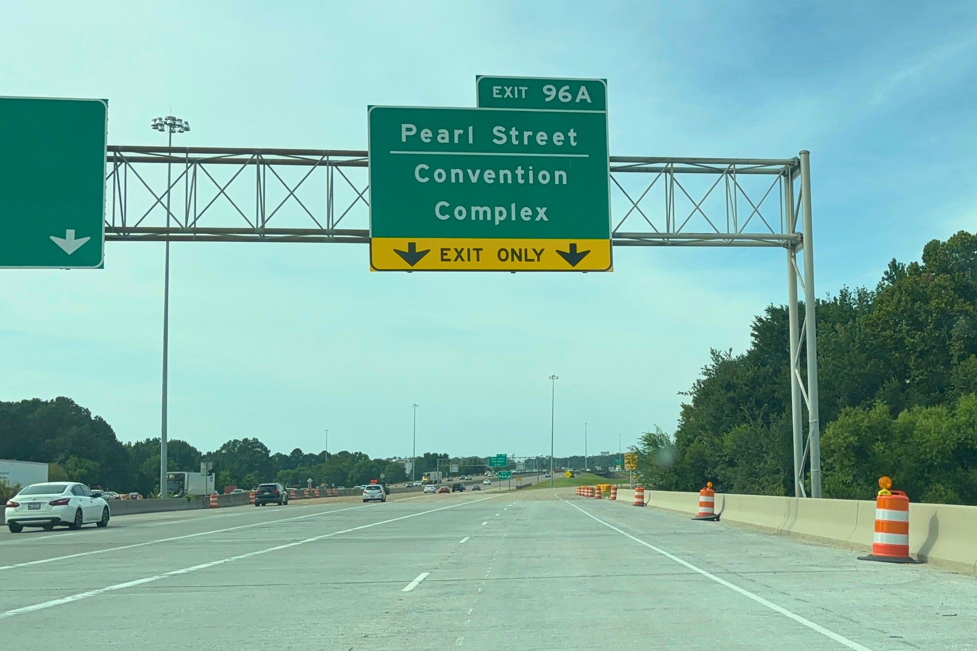 Pearl Street Exit Ramp Lanes Reopen on I-55 in Jackson