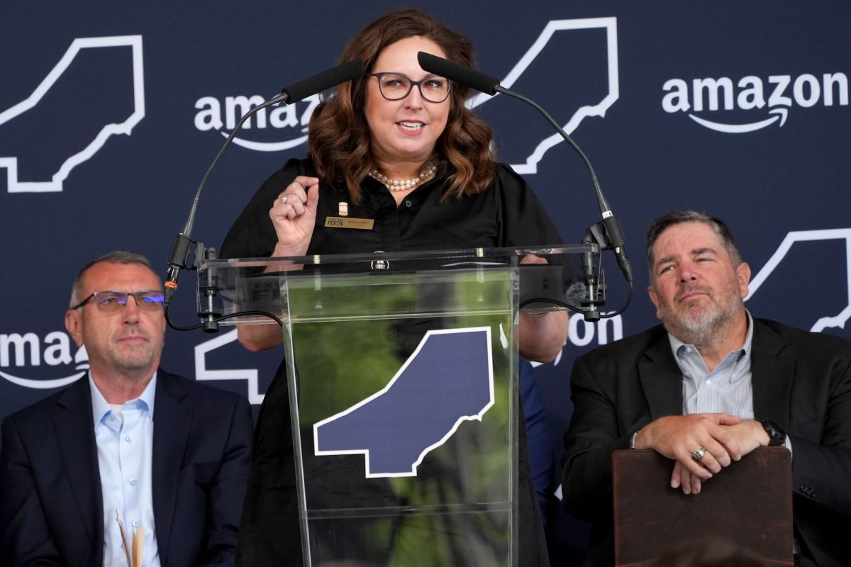 Amazon Is Expanding Data Centers in Central Mississippi, Governor ...