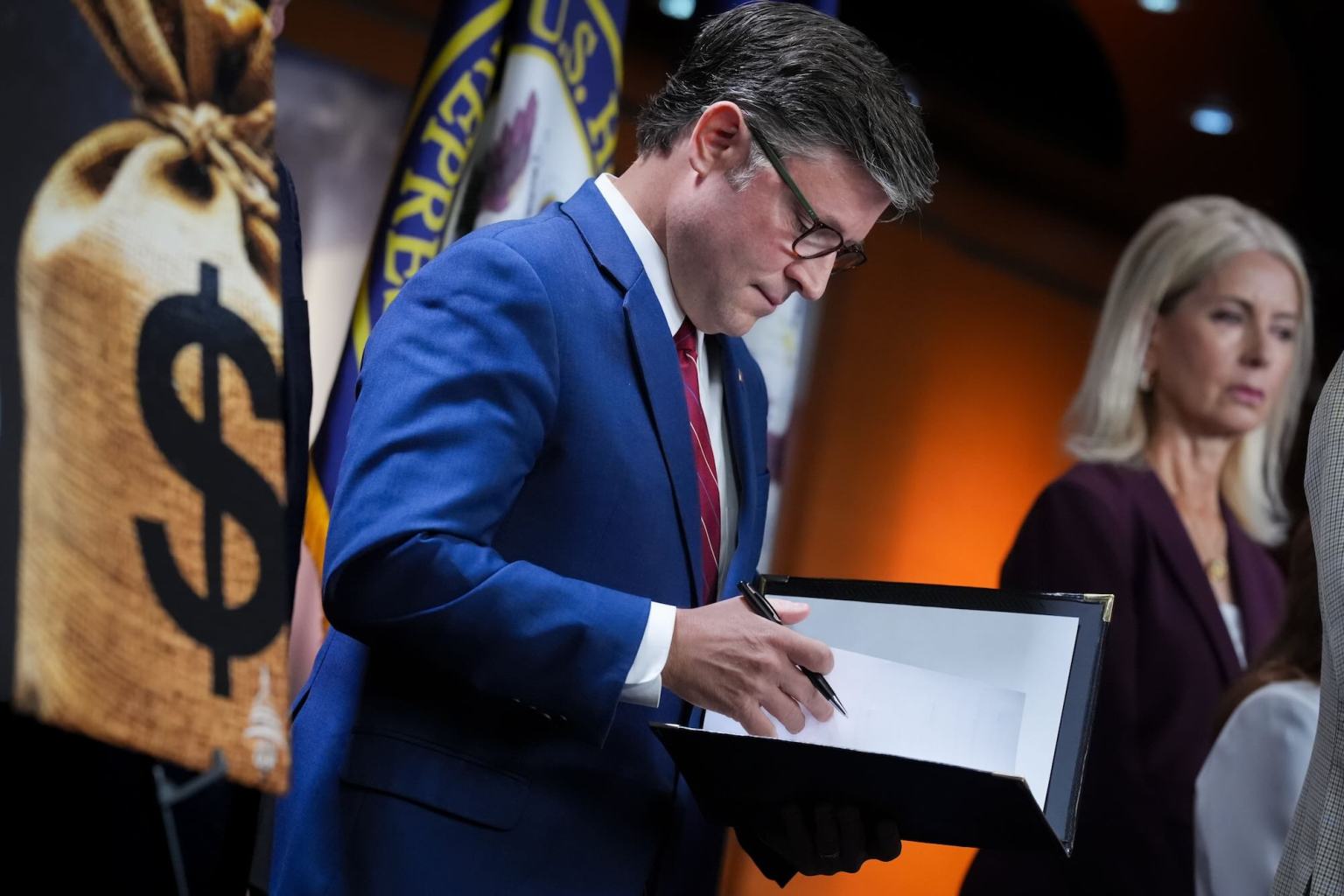 House Approves War Powers Resolution to Halt Iran War
